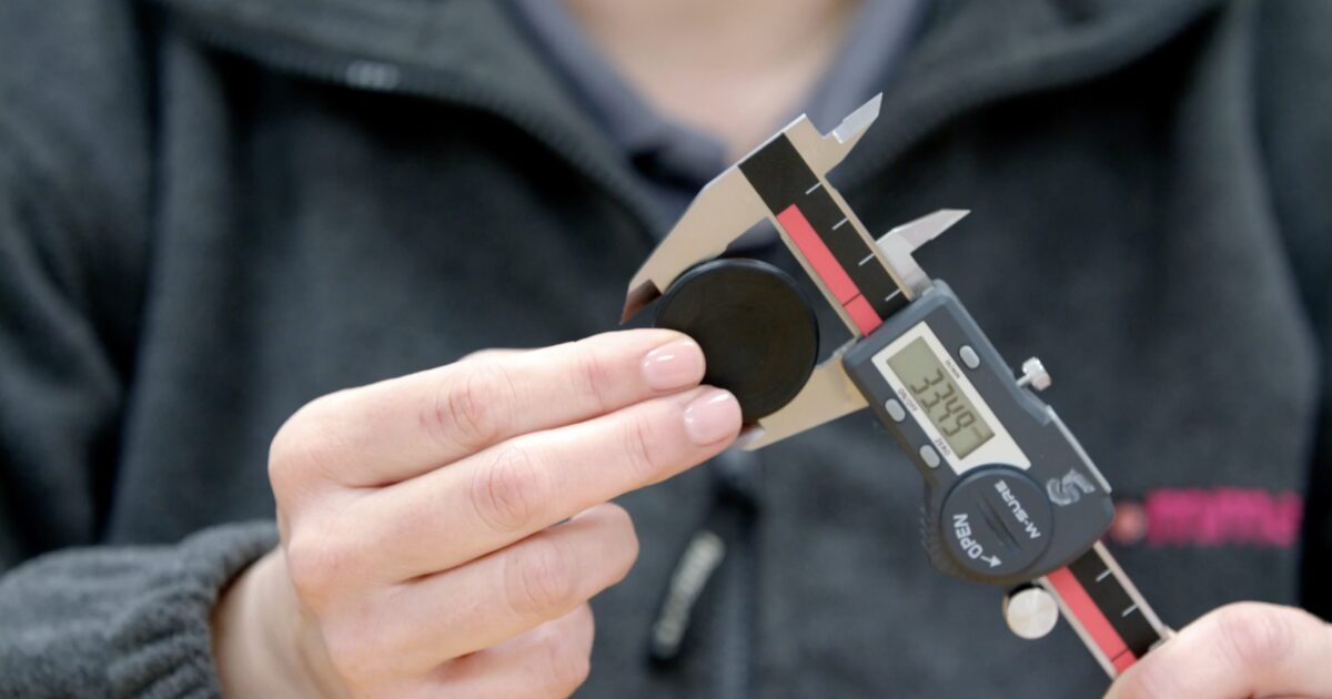 How to measure a Blind Grommet (Rubber) | Grommets Ltd